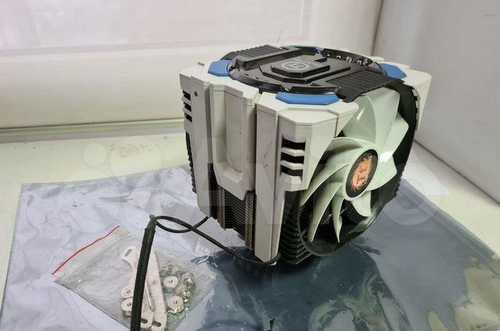 2011 2066 Кулер Thermaltake frioock Snow Edition