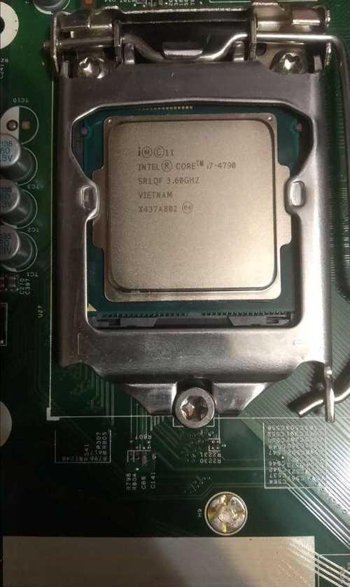 Intel core i7-4790 SR1QF