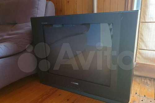 Телевизор Samsung plano ЭЛТ с плоским экраном 29"