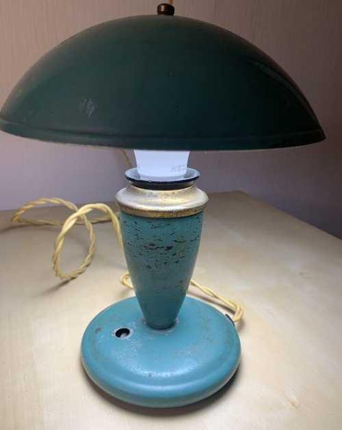 Лампа настольная СССР зелёная Грибок ретро 1960
