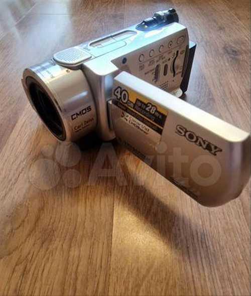 Sony HandyCam DCR-SR300E