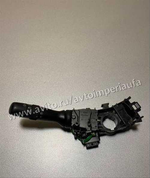 Переключатель поворотников Toyota Rav4