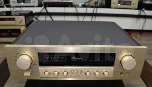 Accuphase C-2000
