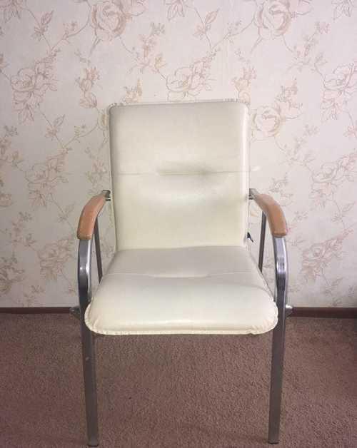 Кожанное кресло стул