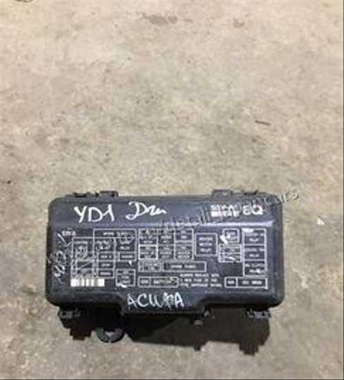 Блок предохранителей Acura MDX YD1 2005г. под капо