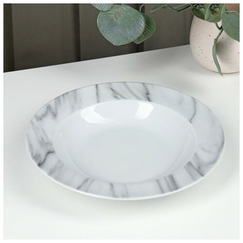 Тарелка керамическая глубокая Мрамор, 300 мл, d-21 см, цвет белый и серый