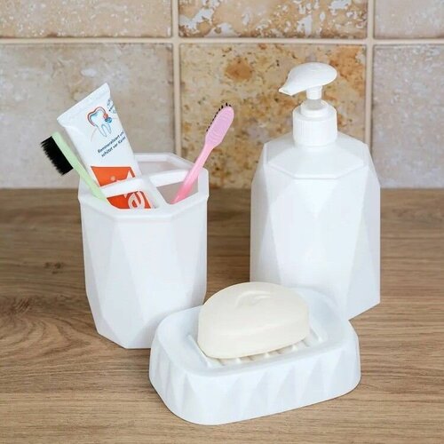 Набор аксессуаров для ванной комнаты Призма белая 3 предмета диспенсер для жидкого мыла, стакан для зубных щеток, мыльница