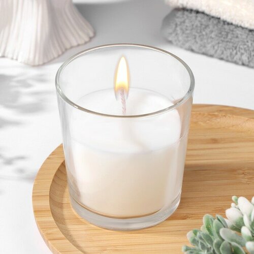 Свеча в гладком стакане ароматизированная Белая лилия