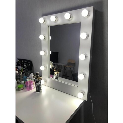 Гримерное зеркало GM Mirror, 60 см х 80 см, белый / косметическое зеркало