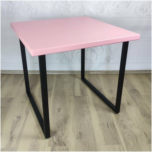 Стол кухонный Loft с квадратной столешницей розового цвета из массива сосны 40 мм и черными металлическими ножками, 75х75х75 см