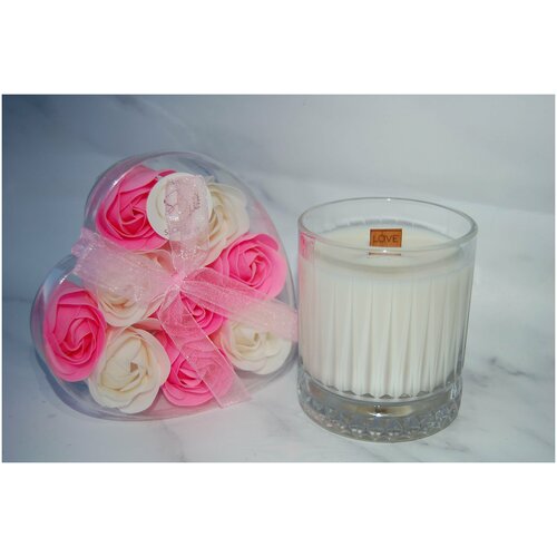 Подарочный набор / свеча Love ароматическая / розы мыльные / подарок на свадьбу / свечи свадебные / подруге / любимой / подарок девушке