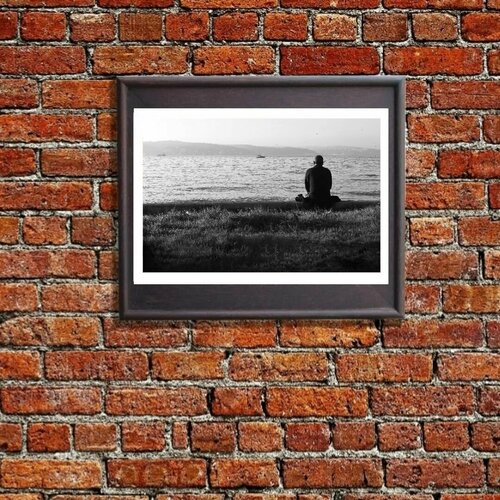 Постер "Одинокий мужчина на берегу" черно-белый от Cool Eshe из коллекции "Люди", плакат А4 (29,7 х 21 см) для интерьера