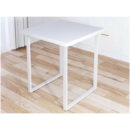 Стол кухонный Loft квадратный со столешницей белого цвета из массива сосны 40 мм и белыми металлическими ножками, 60x60х75 см