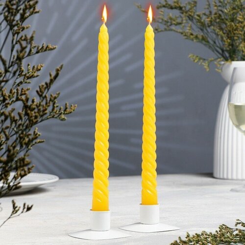 Дарим Красиво Набор свечей витых, 2,2х 25 см, 2 штуки, жёлтый, подвес