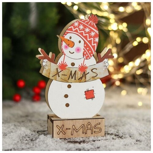 Фигурка новогодняя свет "Снеговик в шапочке с помпончиками" 10х16 см