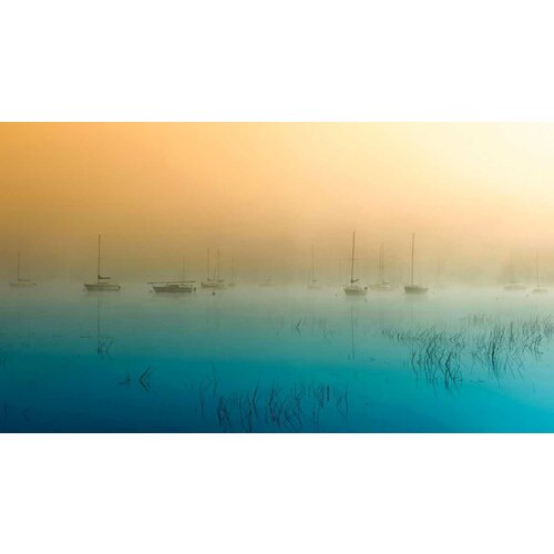 Картина на холсте 60x110 Альянс Лес "Туман озеро лодки пейзаж утро" на подрамнике / интерьер/ декор