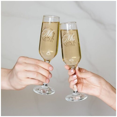 Дорого внимание Набор бокалов для шампанского «Мистер и Мисс», 2 штуки, 200 мл, тип нанесения рисунка: деколь