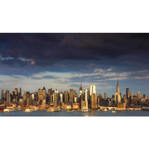 Картина на холсте 60x110 LinxOne "Здания New York небоскрёбы причалы" интерьерная для дома / на стену / на кухню / с подрамником