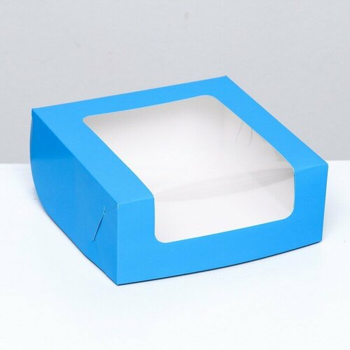 Кондитерская упаковка с окном, синяя, 18 х 18 х 7 см