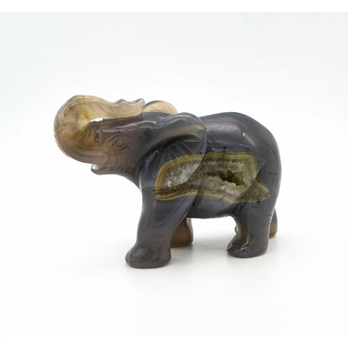 Статуэтка слона из агата со щеткой 198г