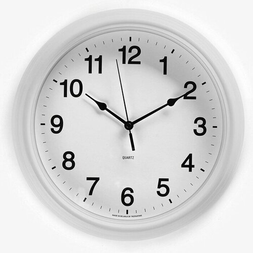 Часы настенные, серия: Классика, плавный ход, d-31 см, белые