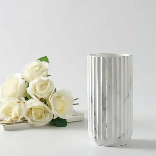 Керамическая ваза декоративная, 18 см