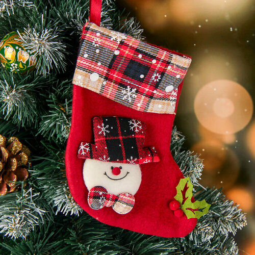 Носок для подарков "Рождественская песня" Снеговик, 13х17 см, красный (комплект из 9 шт)