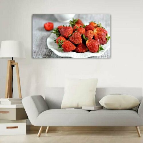 Картина на холсте 60x110 LinxOne "Клубника ягоды красные" интерьерная для дома / на стену / на кухню / с подрамником