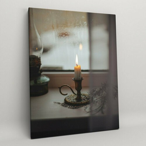 Картина на холсте (интерьерный постер) "Восковая свеча в подсвечнике", с деревянным подрамником, размер 30x40 см