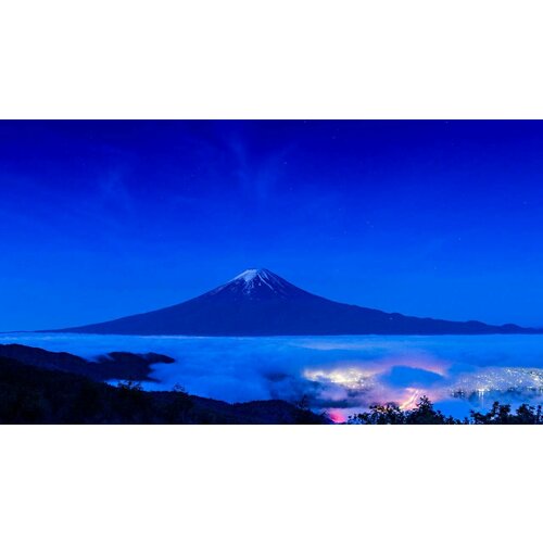 Картина на холсте 110x60 LinxOne "Пейзаж ночь огни вулкан Япония" интерьерная для дома / на стену / на кухню / с подрамником