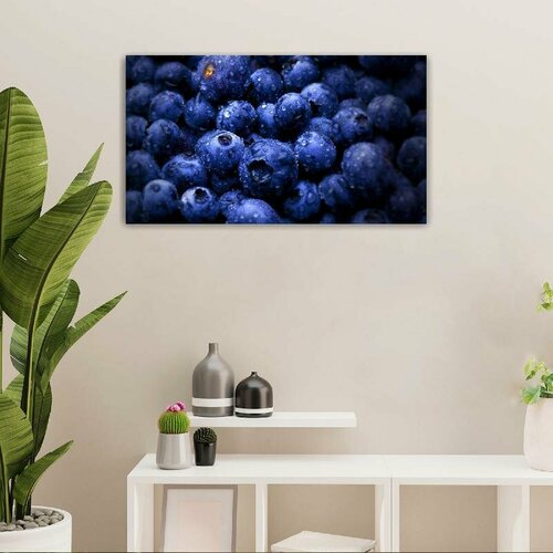 Картина на холсте 60x110 LinxOne "Роса ягода черника" интерьерная для дома / на стену / на кухню / с подрамником