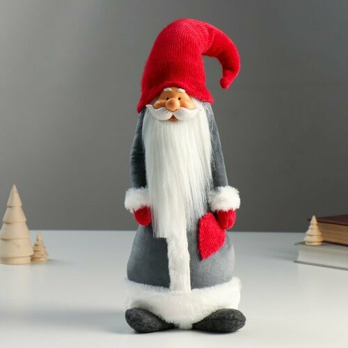 Кукла интерьерная "Дедушка Мороз в серой шубе и красном колпаке-шапке" 55х15х16 см