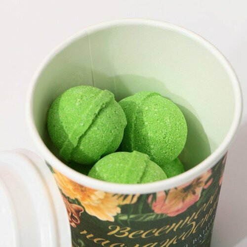 Бомбочки для ванны 6 х 20 г «Весеннего наслаждения!», подарочный набор, аромат сочное яблоко, чистое счатье (комплект из 8 шт)