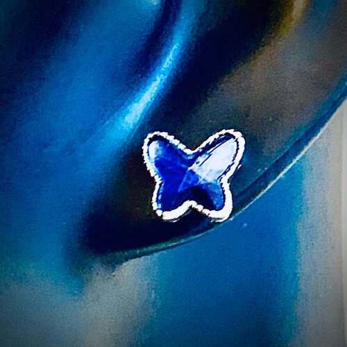 Серьги пусеты  Хрустальные бабочки, кристалл, размер/диаметр 8 мм, синий