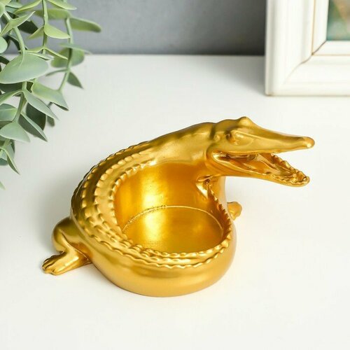 Подсвечник полистоун на 1 свечу "Золотой крокодил" 7х10,5х9 см (комплект из 2 шт)