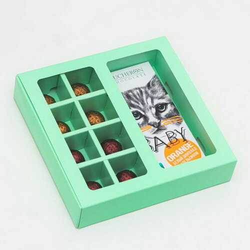 Коробка под 8 конфет + шоколад, с окном, мята, 17.7 x 17.85 x 3.85 см, 5 шт.