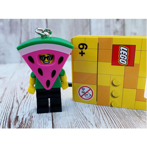Брелок LEGO Брелок Лего Парень Арбуз / Lego Watermelon Guy, пыльная роза, розовый