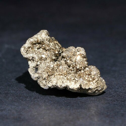 Камень натуральный, сувенир "Жеода золотая", 6х6х4 см