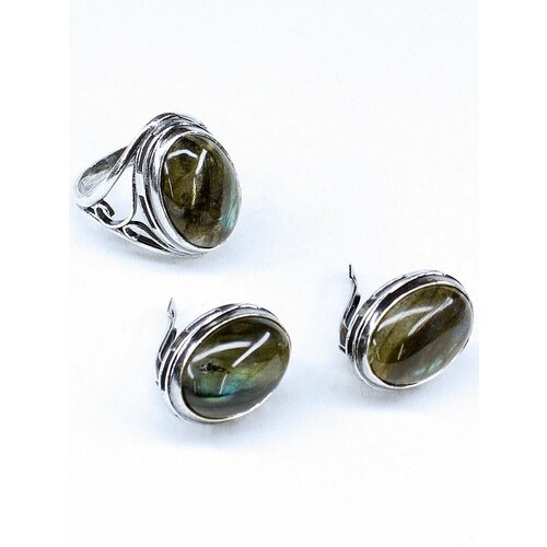 Комплект бижутерии Комплект посеребренных украшений (серьги + кольцо) с натуральным лабрадором: кольцо, серьги, лабрадорит, размер кольца 19.5, зеленый