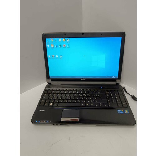Ноутбук Fujitsu AH530 / 15.6" / I3 380m / RAM 3Gb / SSD 120 Gb / Intel HD / Win 10
