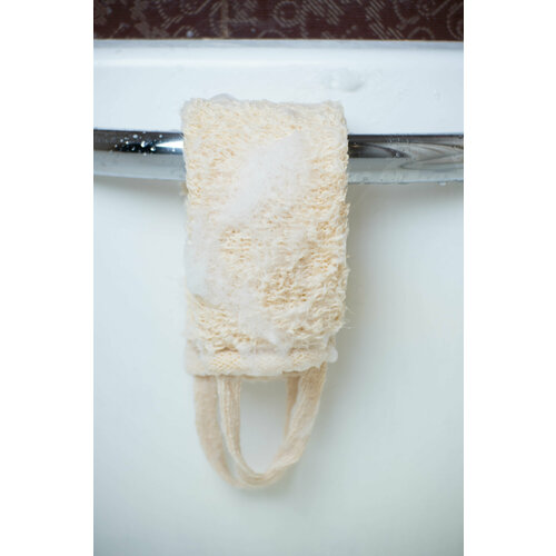 Натуральная жесткая мочалка для тела "Мойдодыр" из джута с поролоном 40см, длинная вехотка массажная с ручками , для бани и сауны, для душа, для ванной