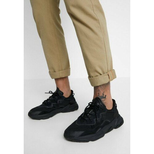 Кроссовки adidas Ozweego, размер 36, черный