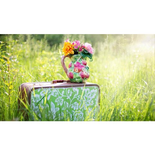 Картина на холсте 60x110 LinxOne "Букет, ваза, цветы, чемодан" интерьерная для дома / на стену / на кухню / с подрамником