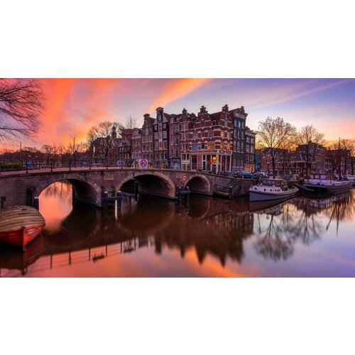 Картина на холсте 60x110 LinxOne "Мост Нидерланды Амстердам дома" интерьерная для дома / на стену / на кухню / с подрамником
