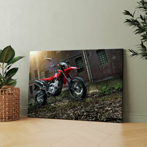 Картина на холсте (Красный мотоцикл, припаркованный перед зданием) 30x40 см. Интерьерная, на стену.
