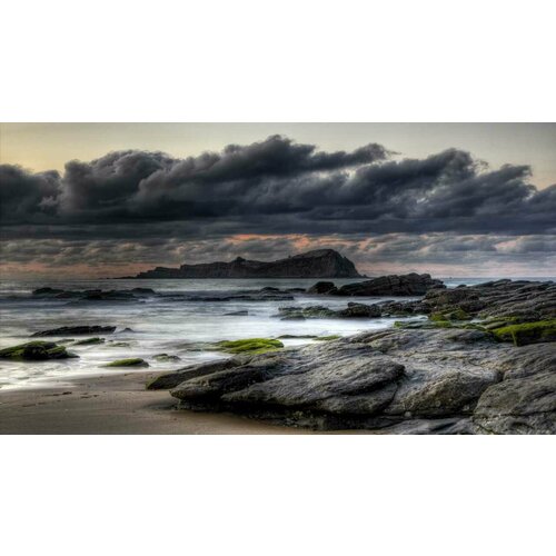 Картина на холсте 60x110 Альянс Лес "Море скалы закат" на подрамнике / интерьер/ декор