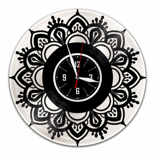 Декоративные - настенные часы из виниловой пластинки (с серебряной подложкой)