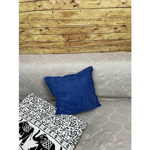 Декоративная подушка синяя