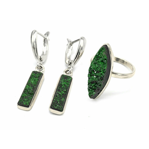 Комплект бижутерии: серьги, кольцо, гранат, размер кольца 17, зеленый
