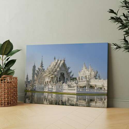 Картина на холсте (белый храм в таиланде чианграй пхукет северный) 40x60 см/для интерьера/в комнату/на стену/в подарок